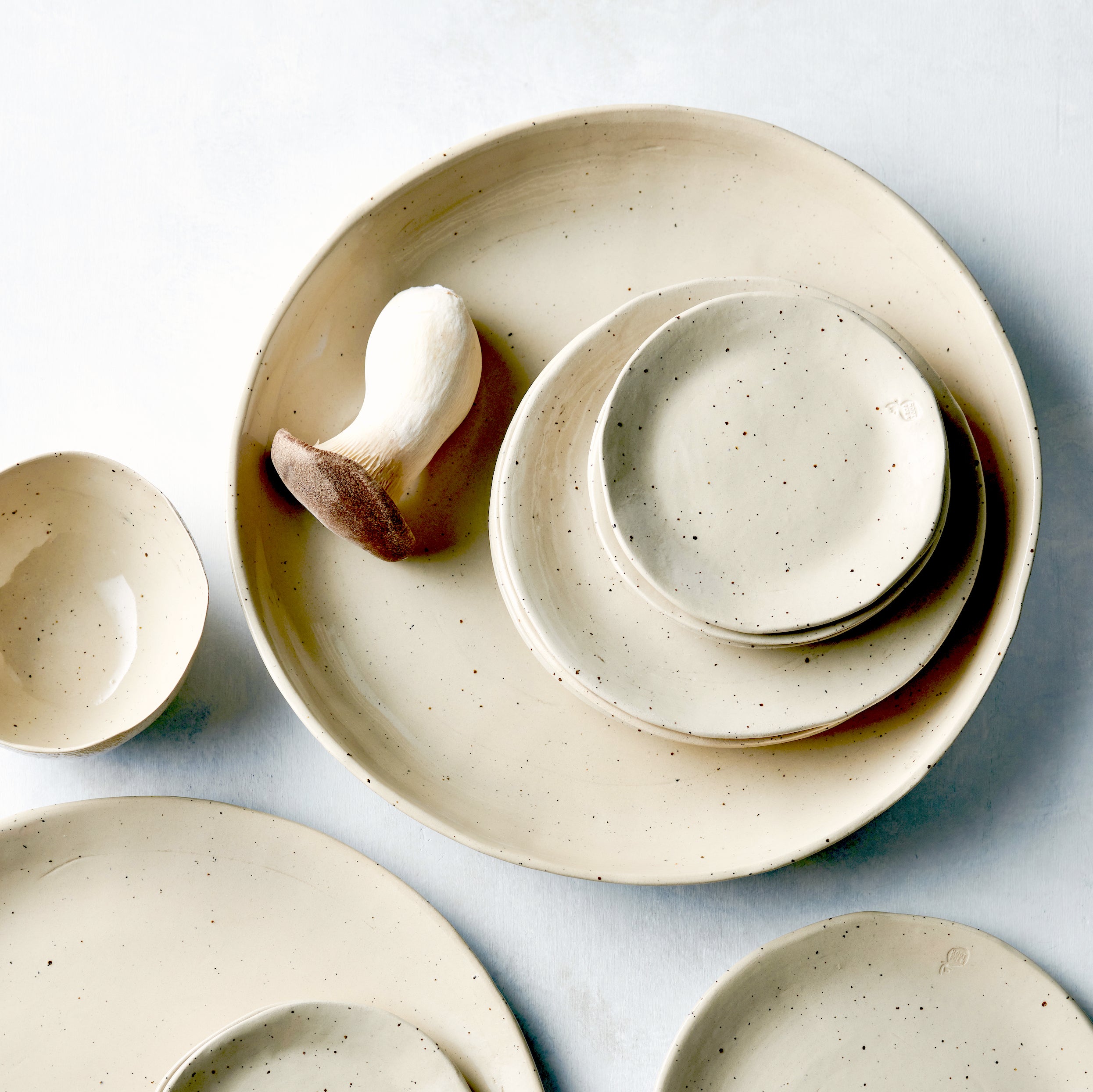 Roots natural stoneware – ROOTFOLK